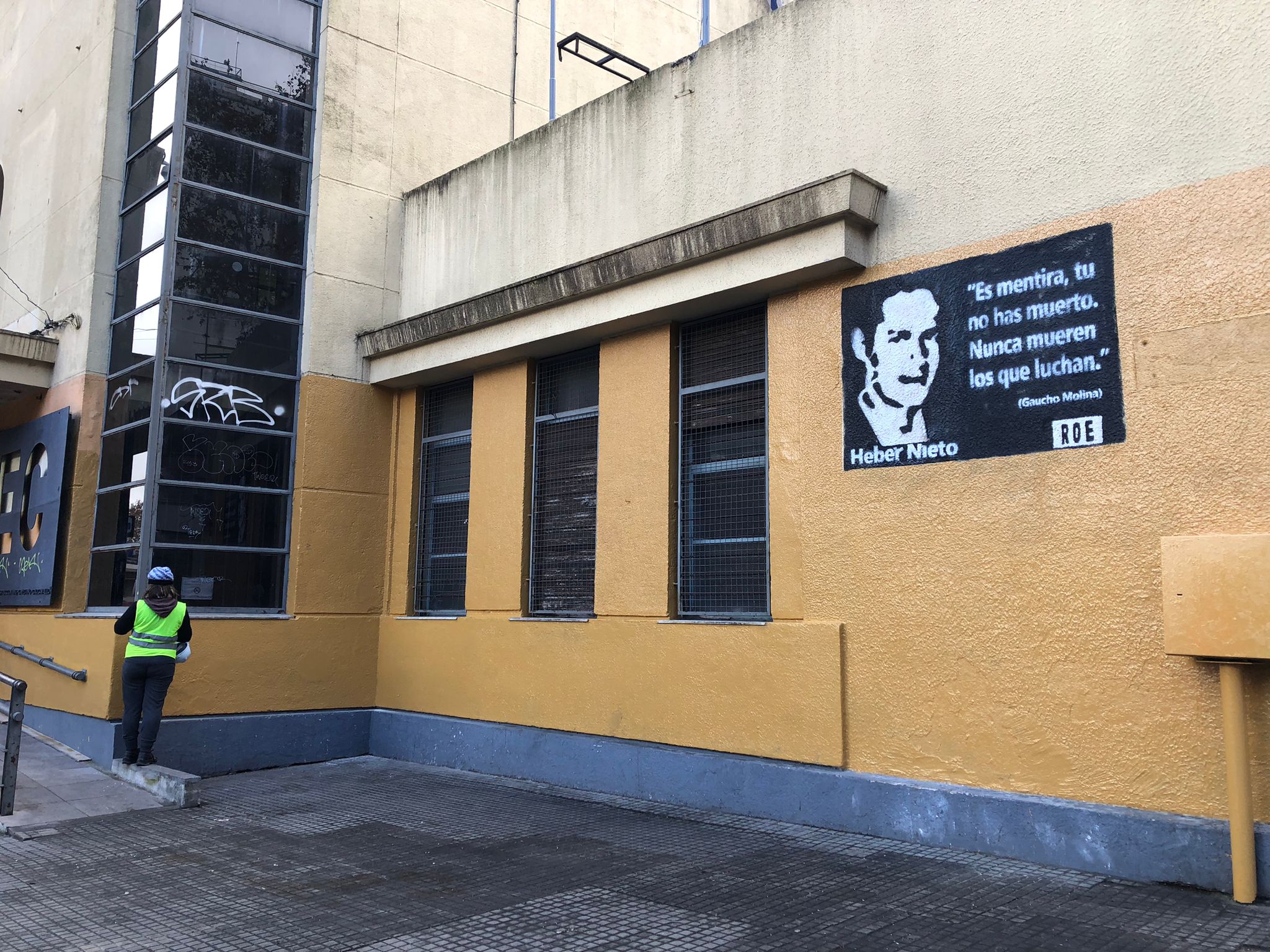 Trabajos de pintura en la fachada de nuestro Instituto – Instituto de ...